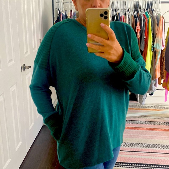 white birch | Sweaters | Emerald Green Super Soft Sweater Hoodie | Poshmark